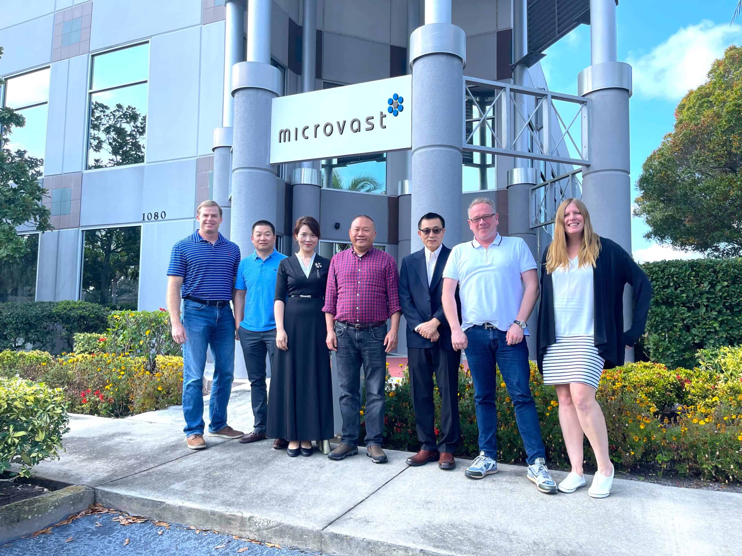 Playing Both Sides? - The Wire China